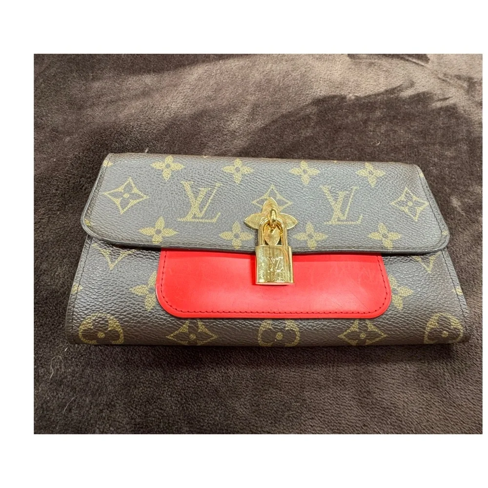 Louis Vuitton | Bags | Louis Vuitton Monogram Leather Wallet With Bold ...